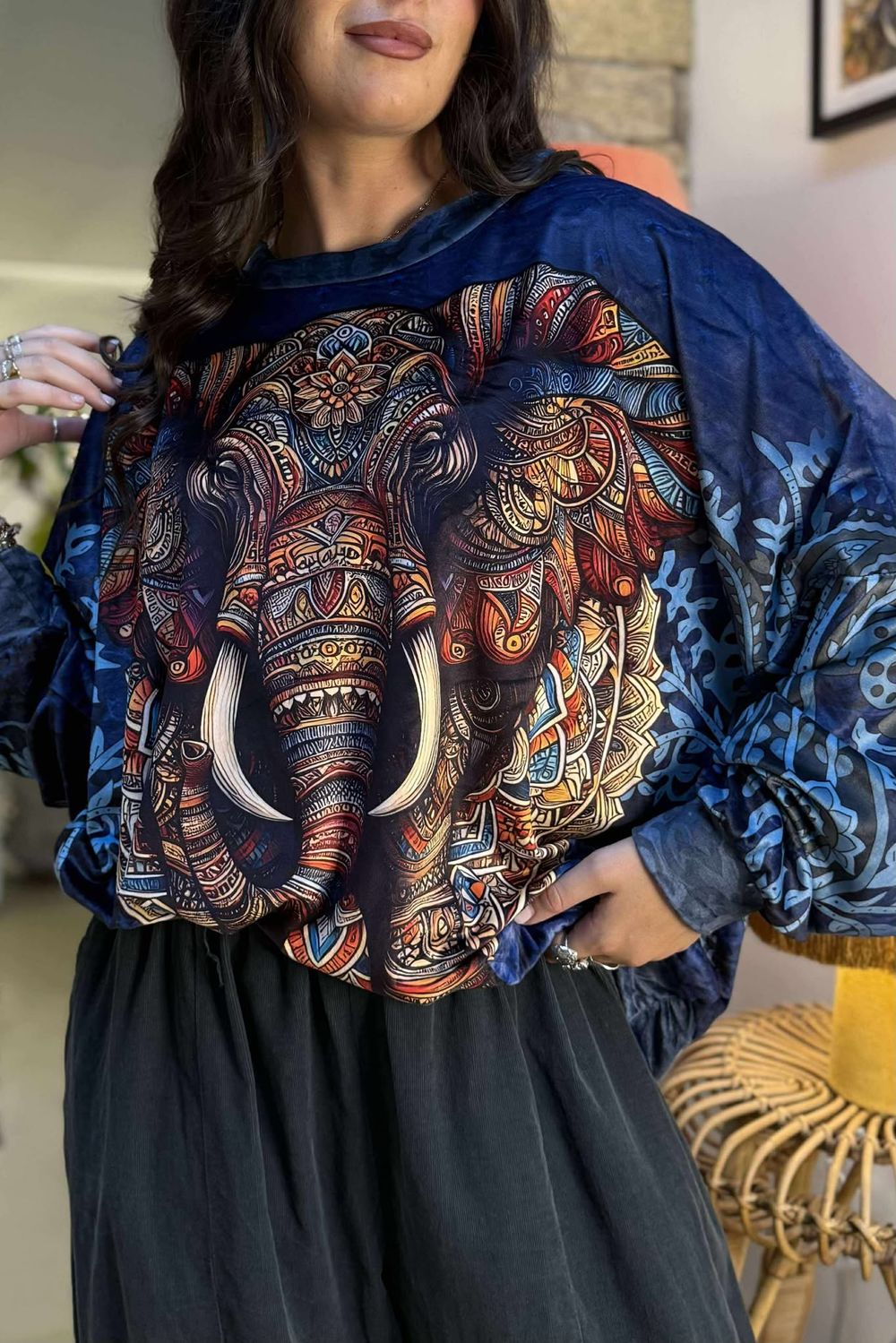 Lomi Mandala Stretch Velour Sweatshirt Navy | Laundry B