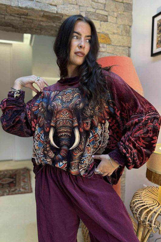 Lomi Mandala Stretch Velour Sweatshirt Beetroot | Laundry B