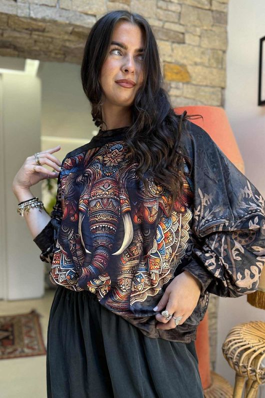 Lomi Mandala Stretch Velour Sweatshirt Charcoal | Laundry B